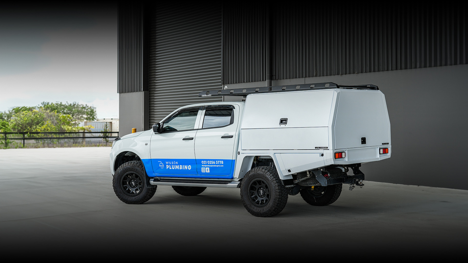 Isuzu D-Max TrailCore Service Body – Utemaster